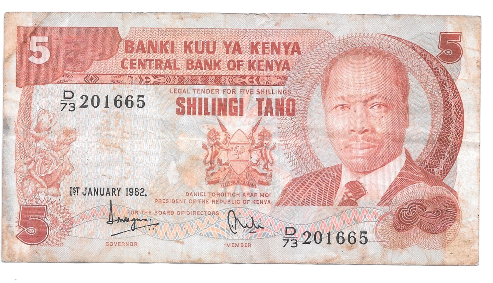 KENYA 5 SHILLING 1982 - Numismática